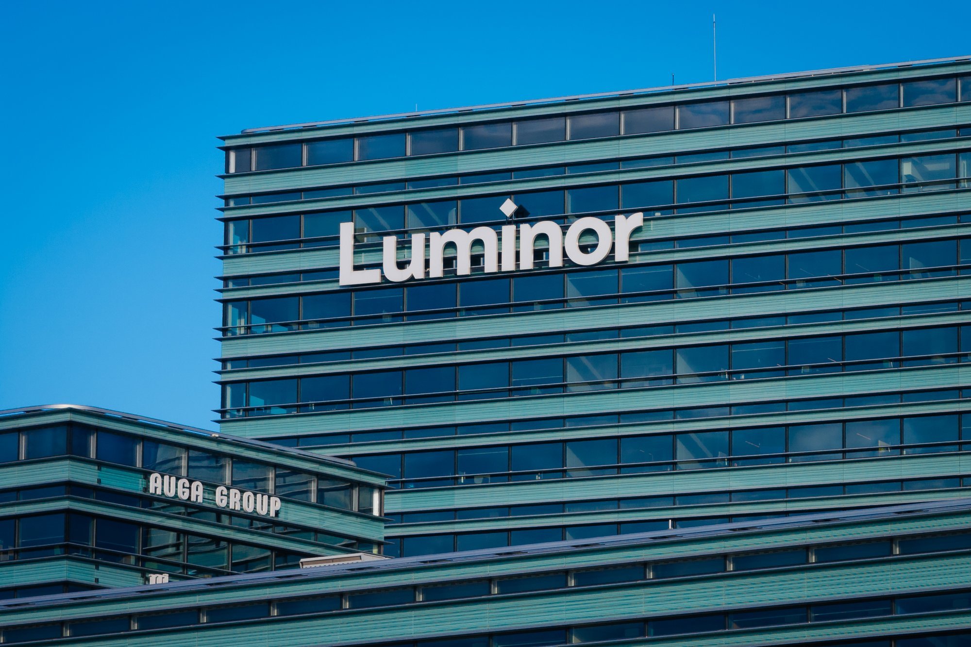 „Luminor“ įspėja – sukčiai atvyksta į namus pasiimti banko kortelės - Delfi verslas