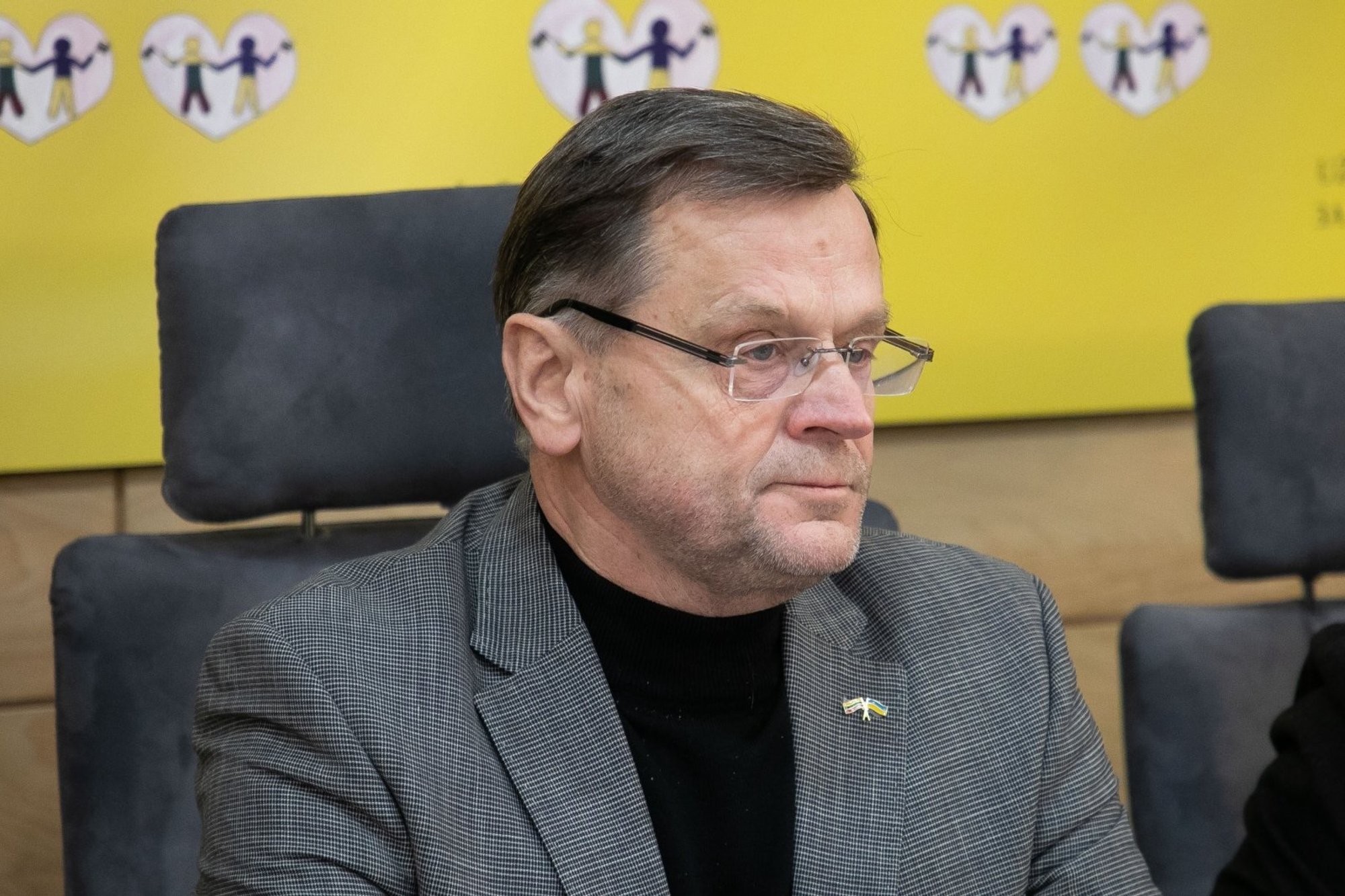 Seimo demokratai dėl Matelio kreipėsi į VRK - Delfi