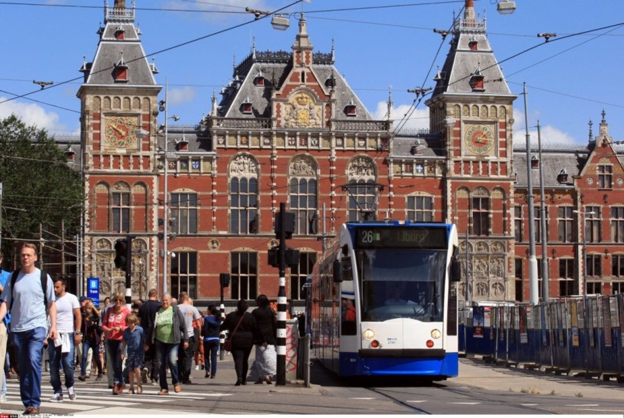 Sandėlyje dirbantis lietuvis įvardijo uždirbamus „aukso kalnus“ - Delfi pilietis