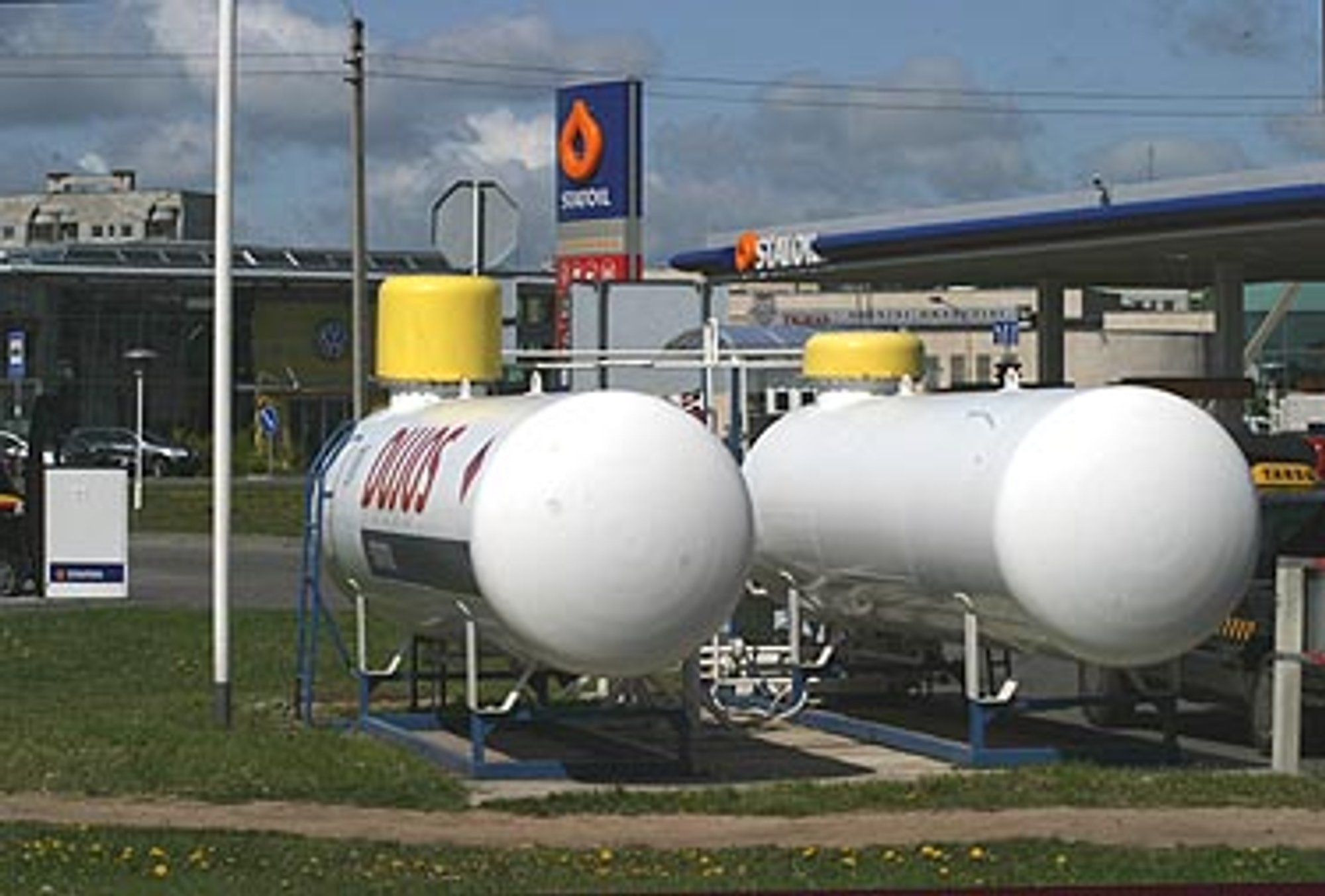 Ilgapirščiai verčia modernizuoti degalines - Delfi verslas