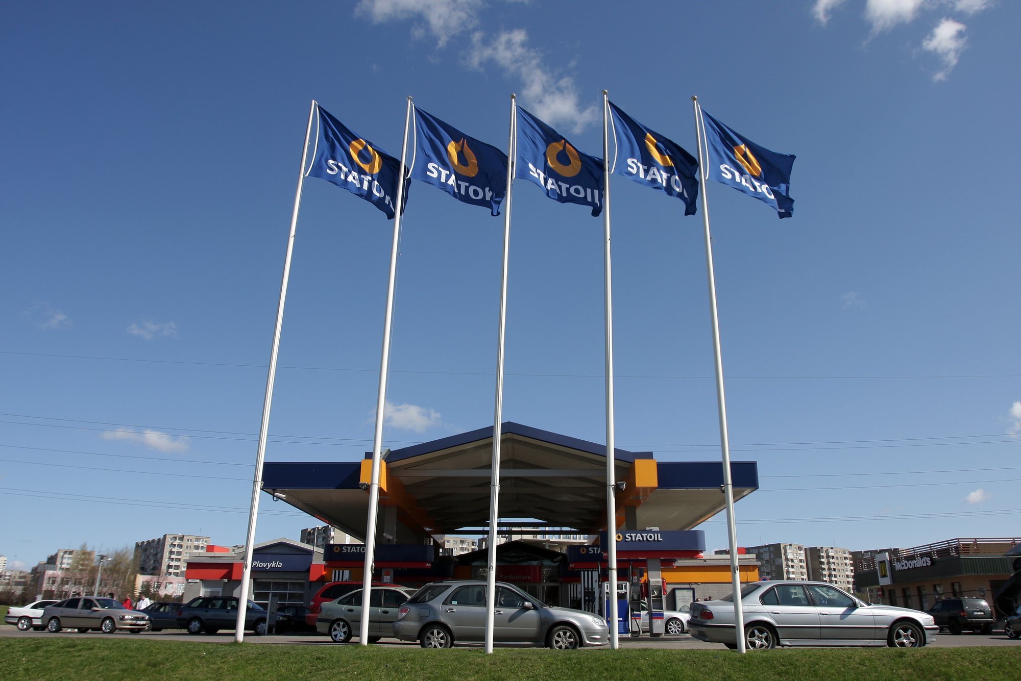 „Statoil” degalines perka kanadiečiai - Delfi verslas