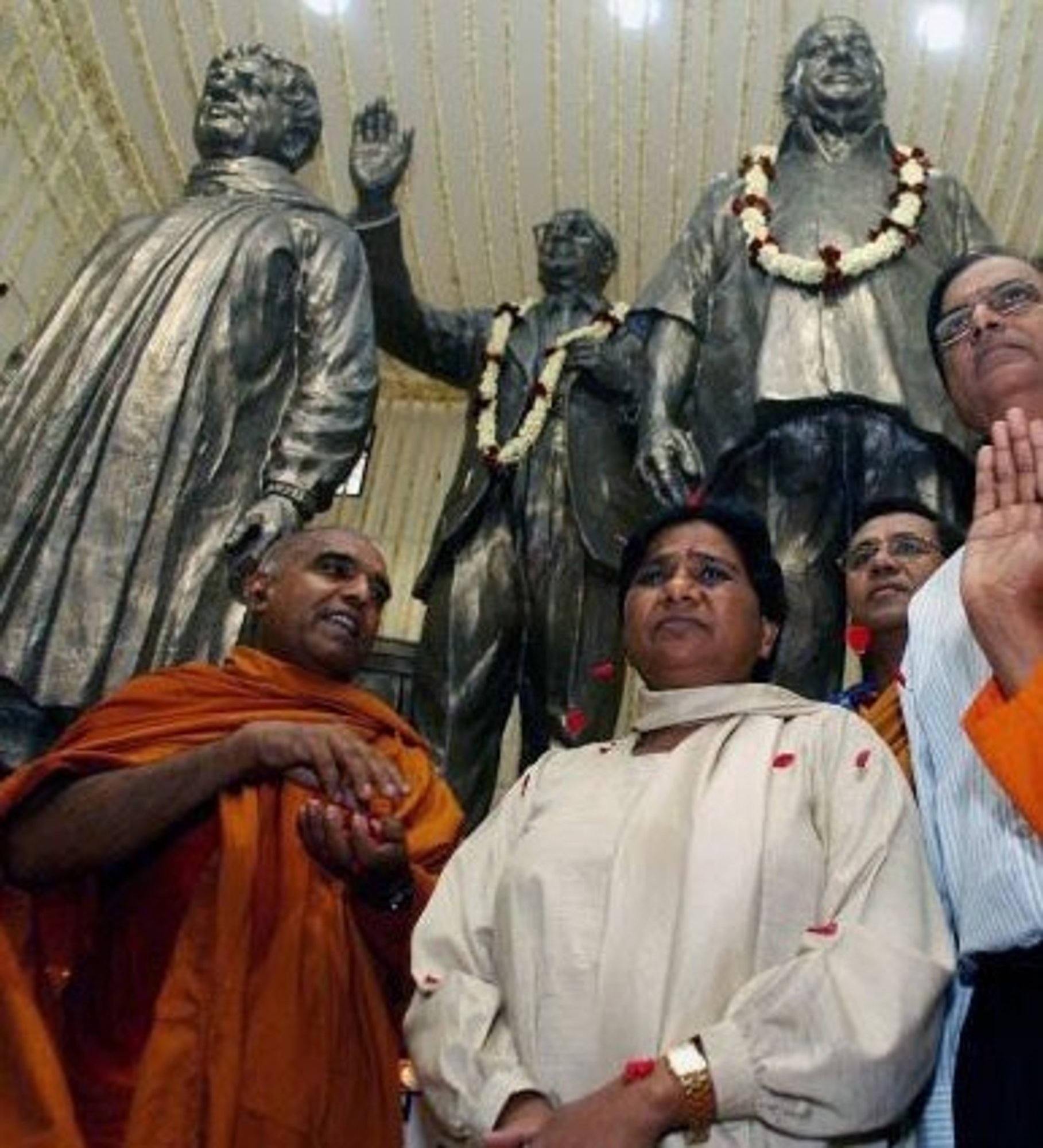 Baisiausios pasaulio statulos II - Delfi kelionės