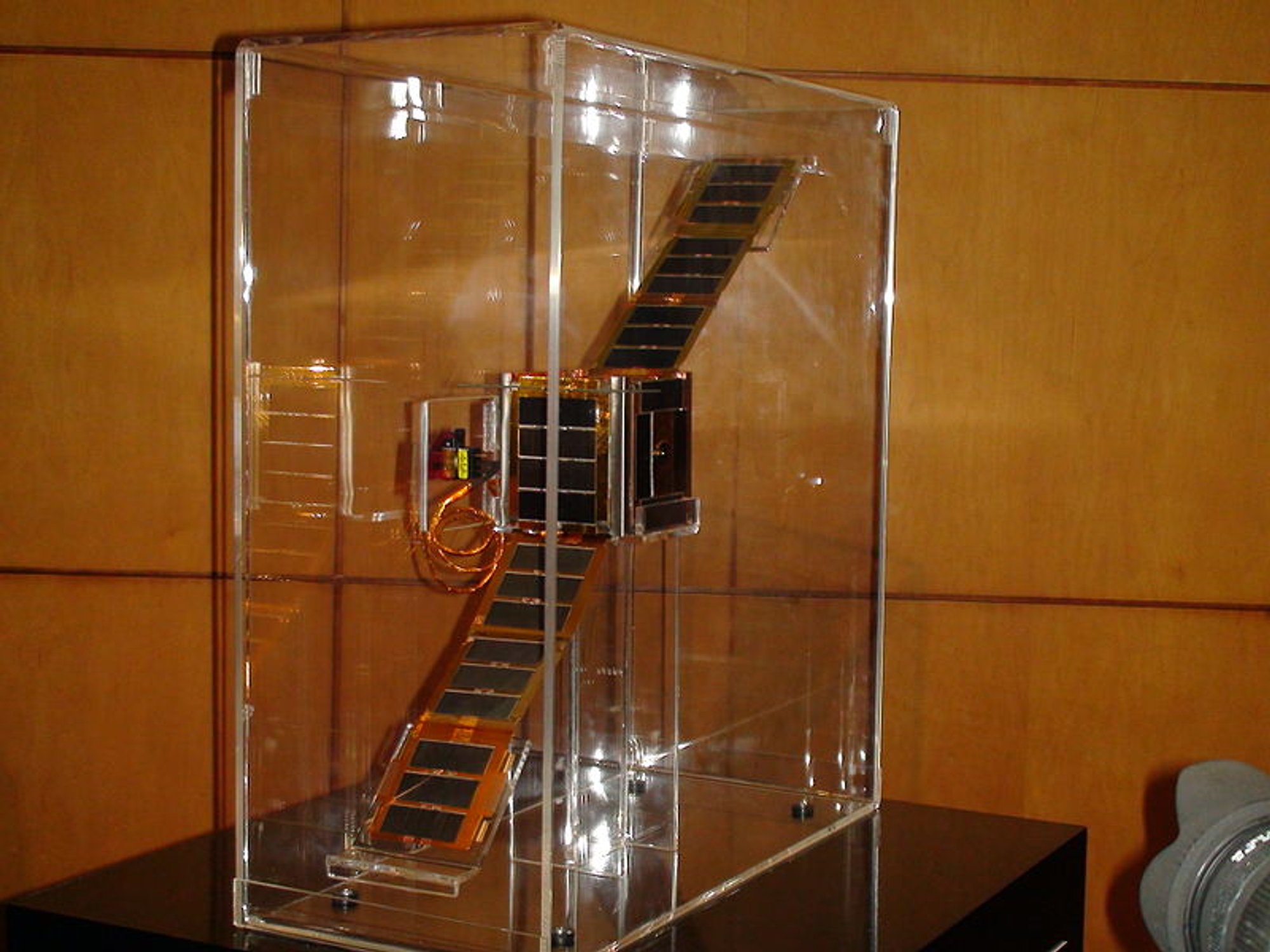 Pirmasis Ekvadoro palydovas susidūrė su sovietinės raketos fragmentais ...