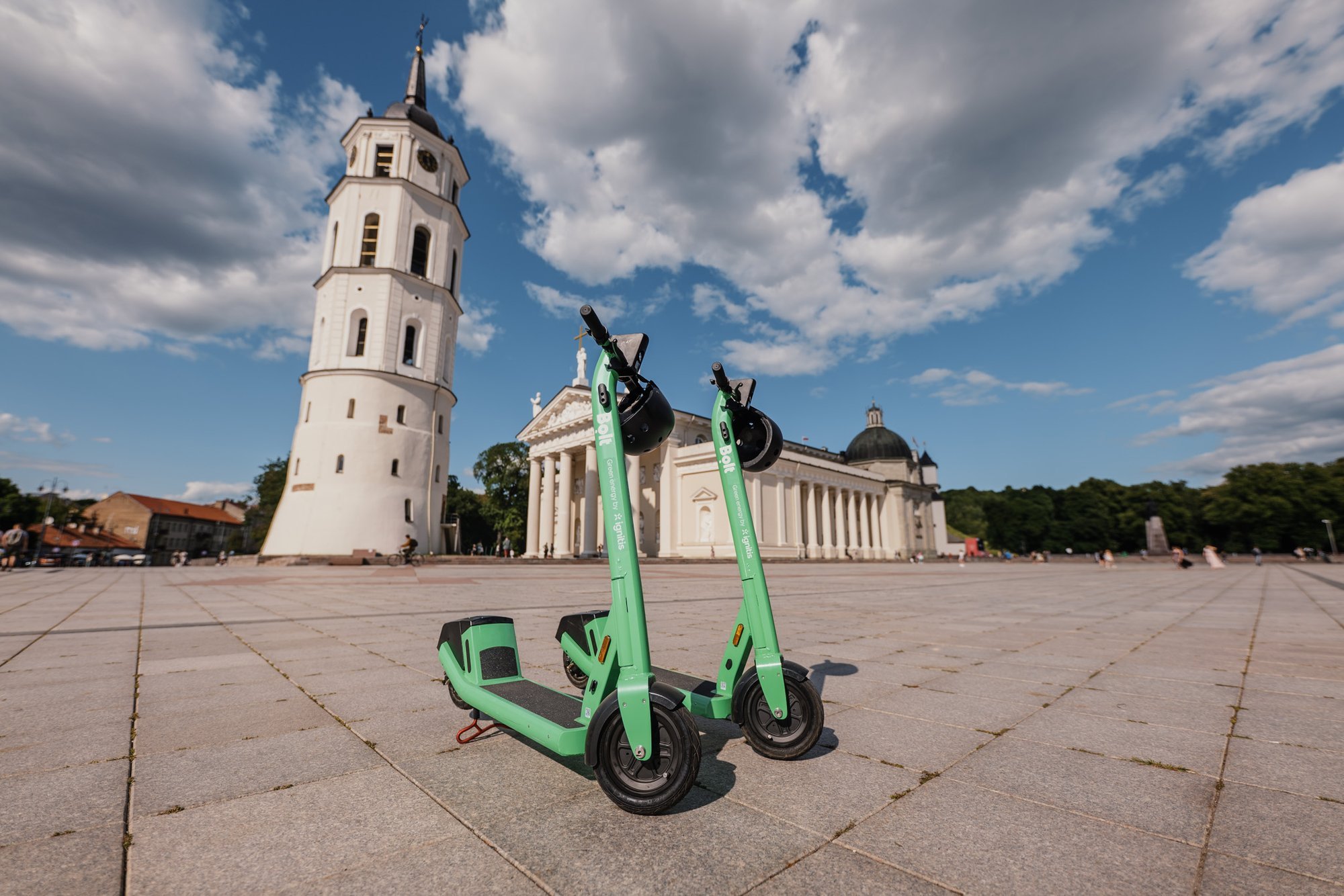 „Bolt“ pradeda el. paspirtukų sezoną - Delfi