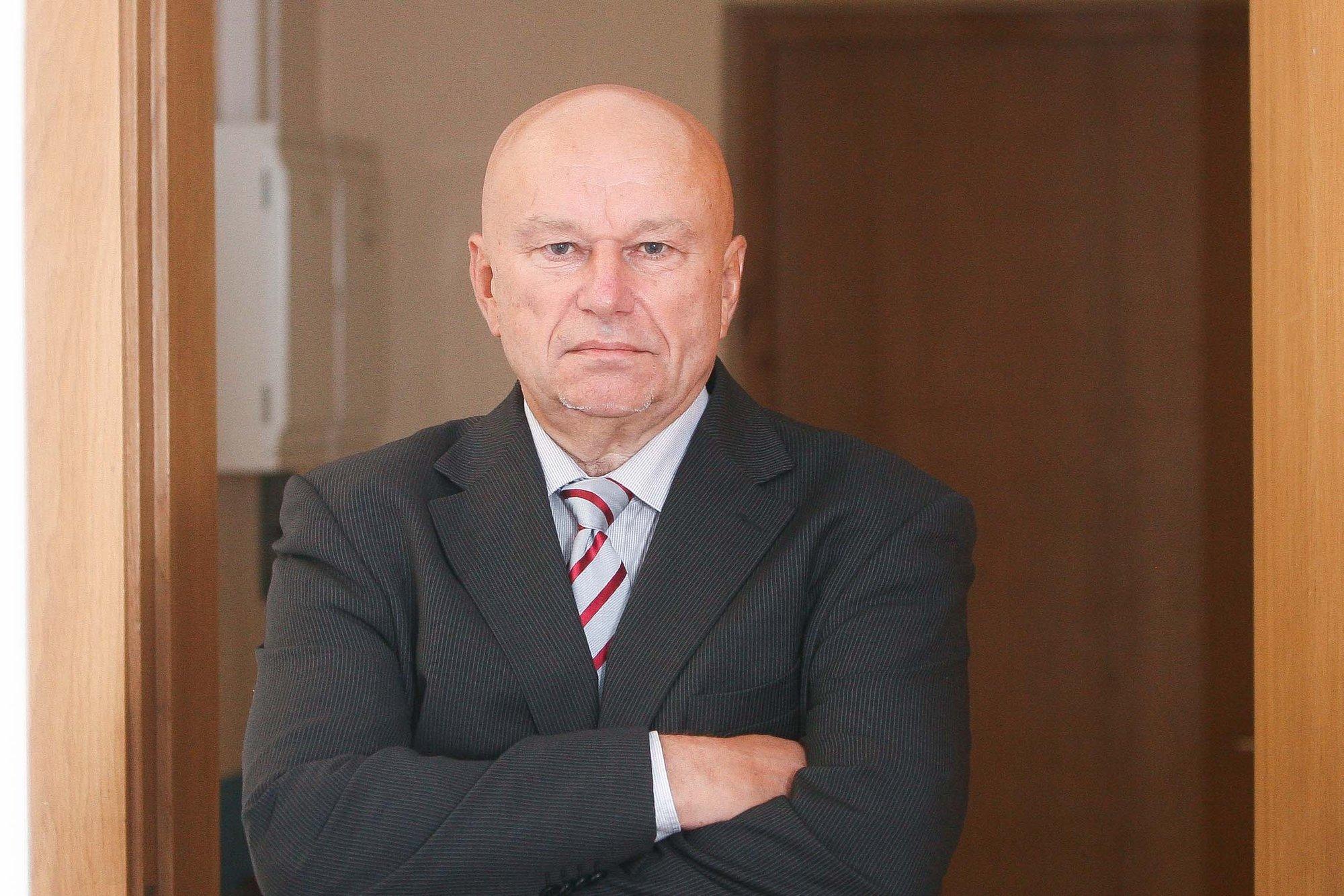 Karolis Jovaišas. Mesijas, arba Vėgėlės apsireiškimas tautai - Delfi