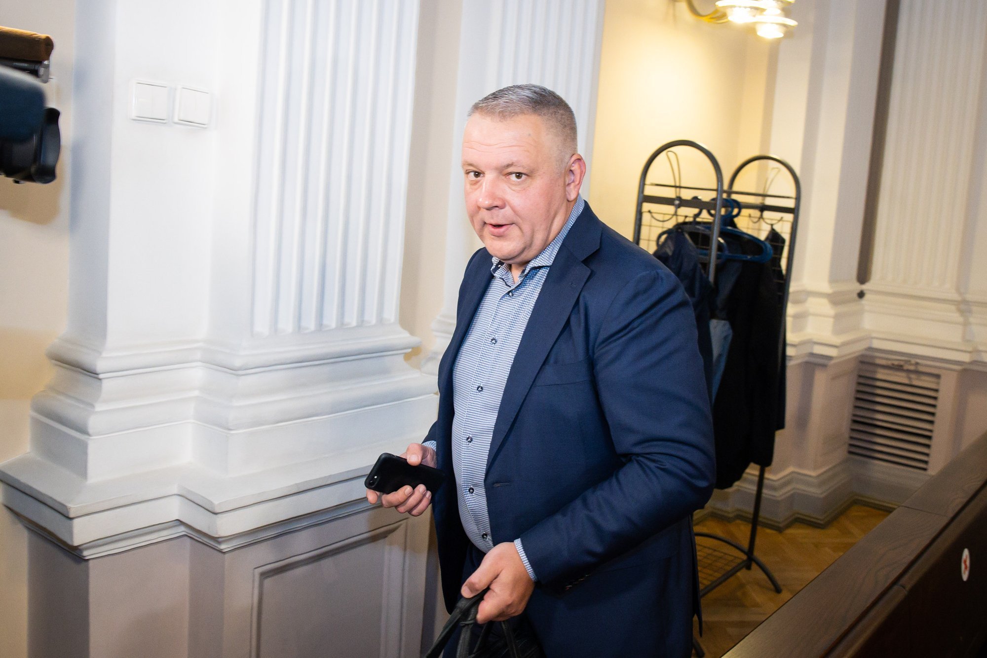 Masiulis apie kaltinimus jam: kažkokia prieštara elementariems laiko ...
