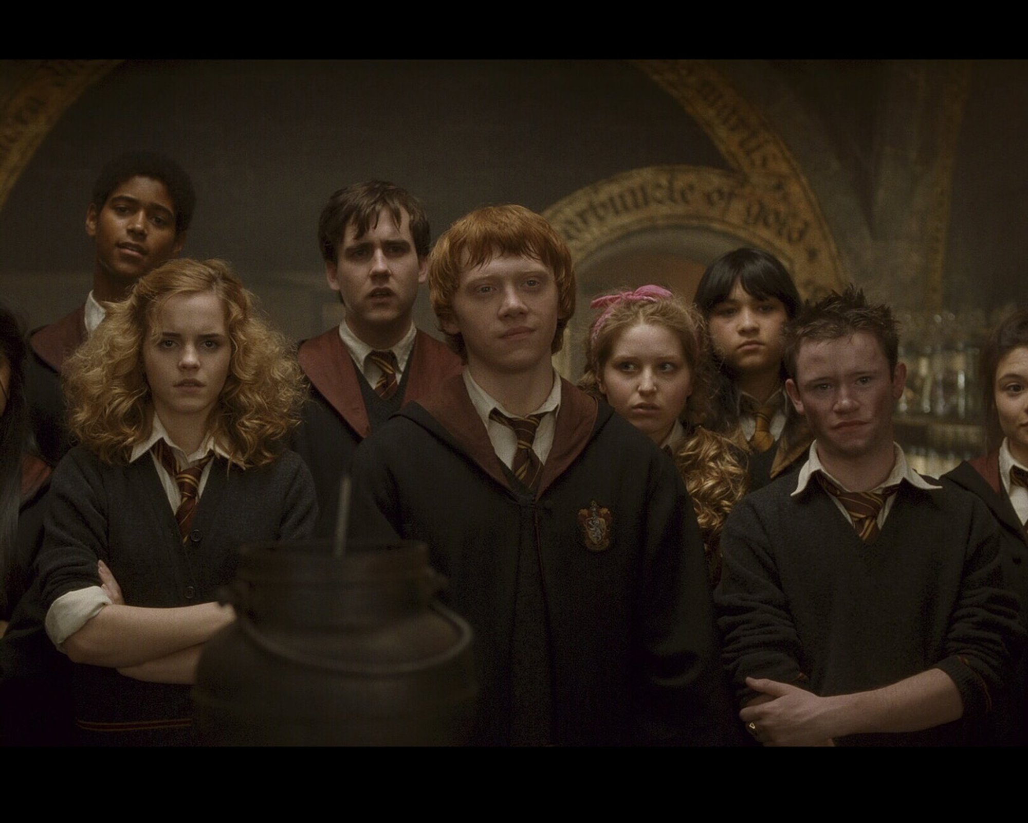 14 aktorių, vaidinusių visose „Hario Poterio“ dalyse – vienas jų viešės ...