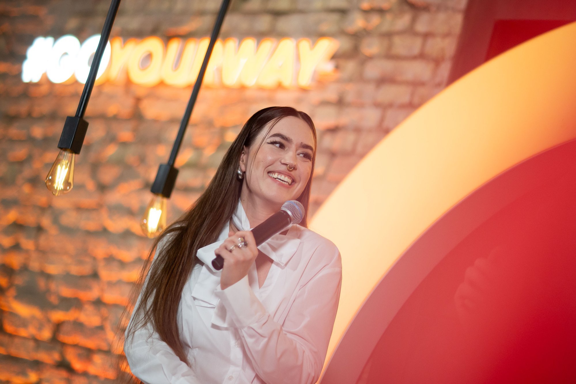 Evgenya Redko – apie dainą savo būsimam vaikui, darbą kartu su vyru ir senatvės planus - Delfi ...