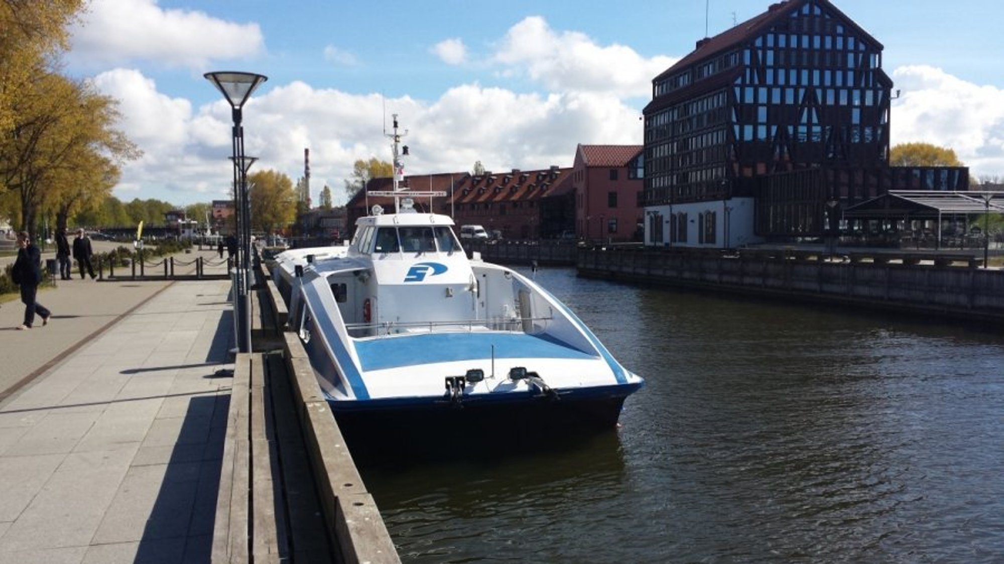 Greitaeigis laivas pradeda reguliarius reisus iš Klaipėdos į Nidą ...