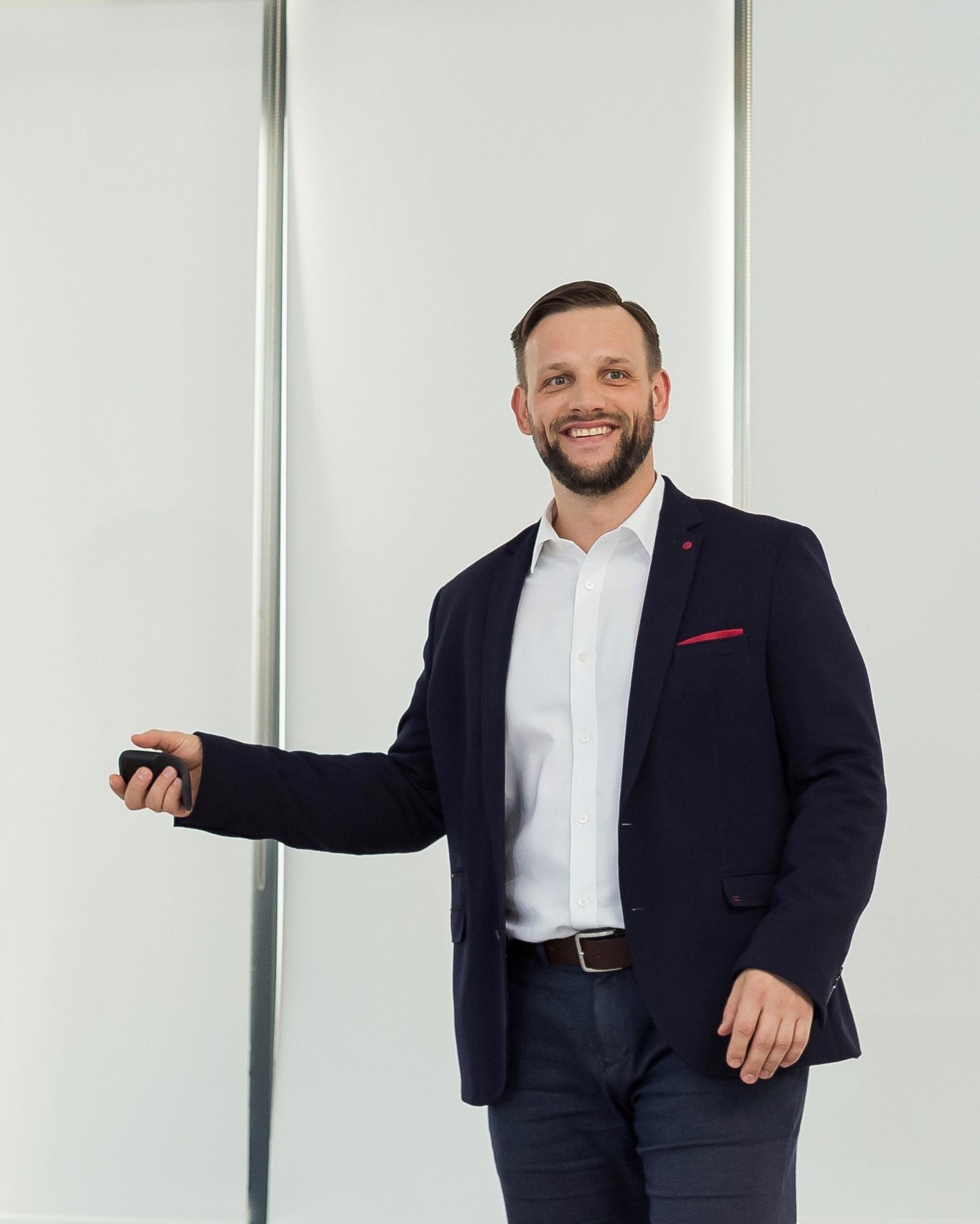 Tomas Ruzgys. Iššūkiai modernioje darbovietėje: kaip su jais ...