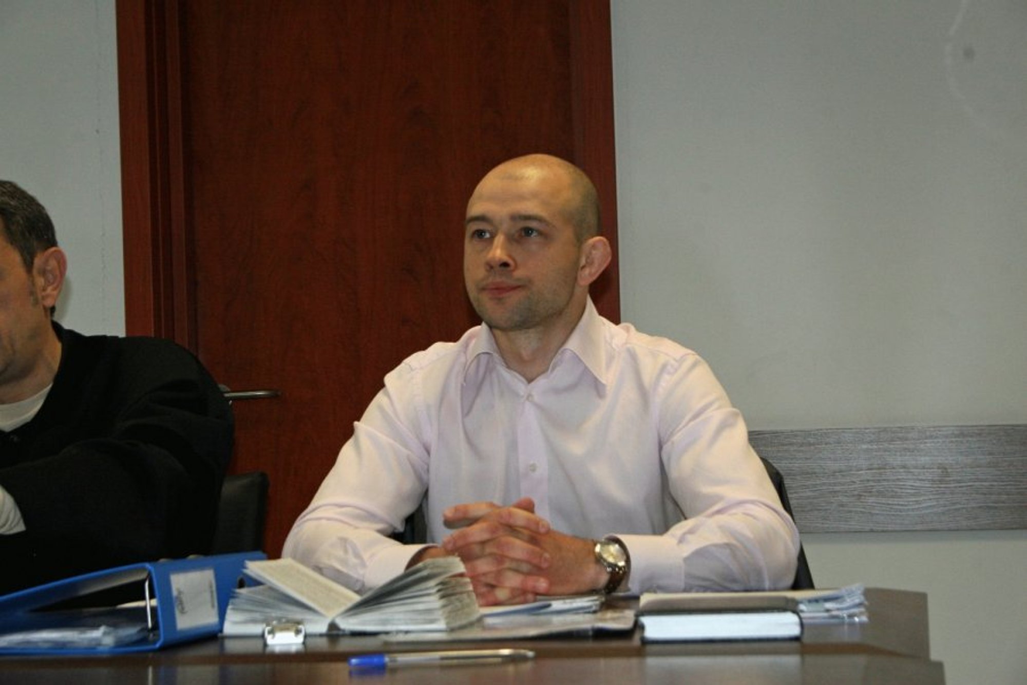 Prieš teismą stojo „Lapinų“ grupuotės nario advokatas - Delfi