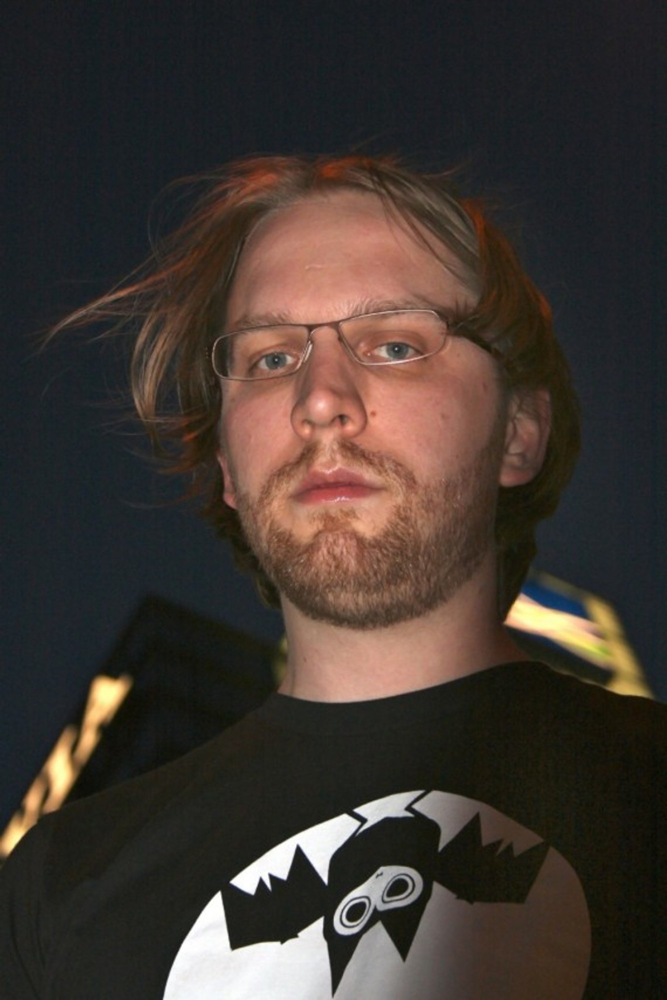 Metus „Sutemos“ pradeda su Stewart Walker ir Surgeon - Delfi veidai