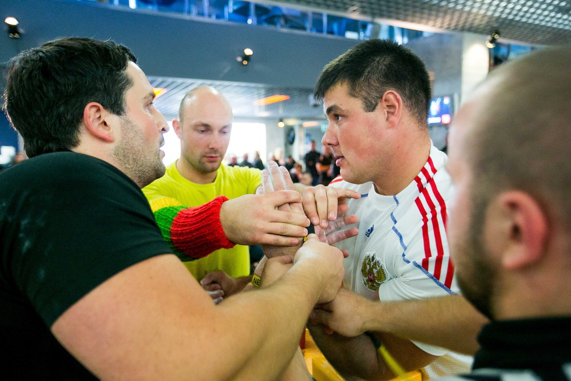 Lietuvoje pirmą kartą vyks pasaulio rankų lenkimo čempionatas - Delfi ...