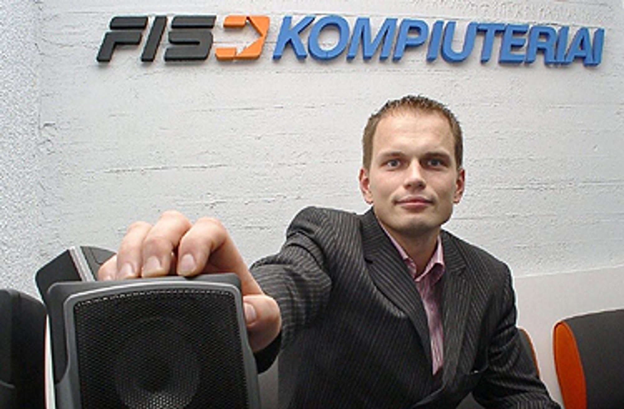 FIS direktorius vadovaus ir bendrovei „Fortakas“ - Delfi mokslas