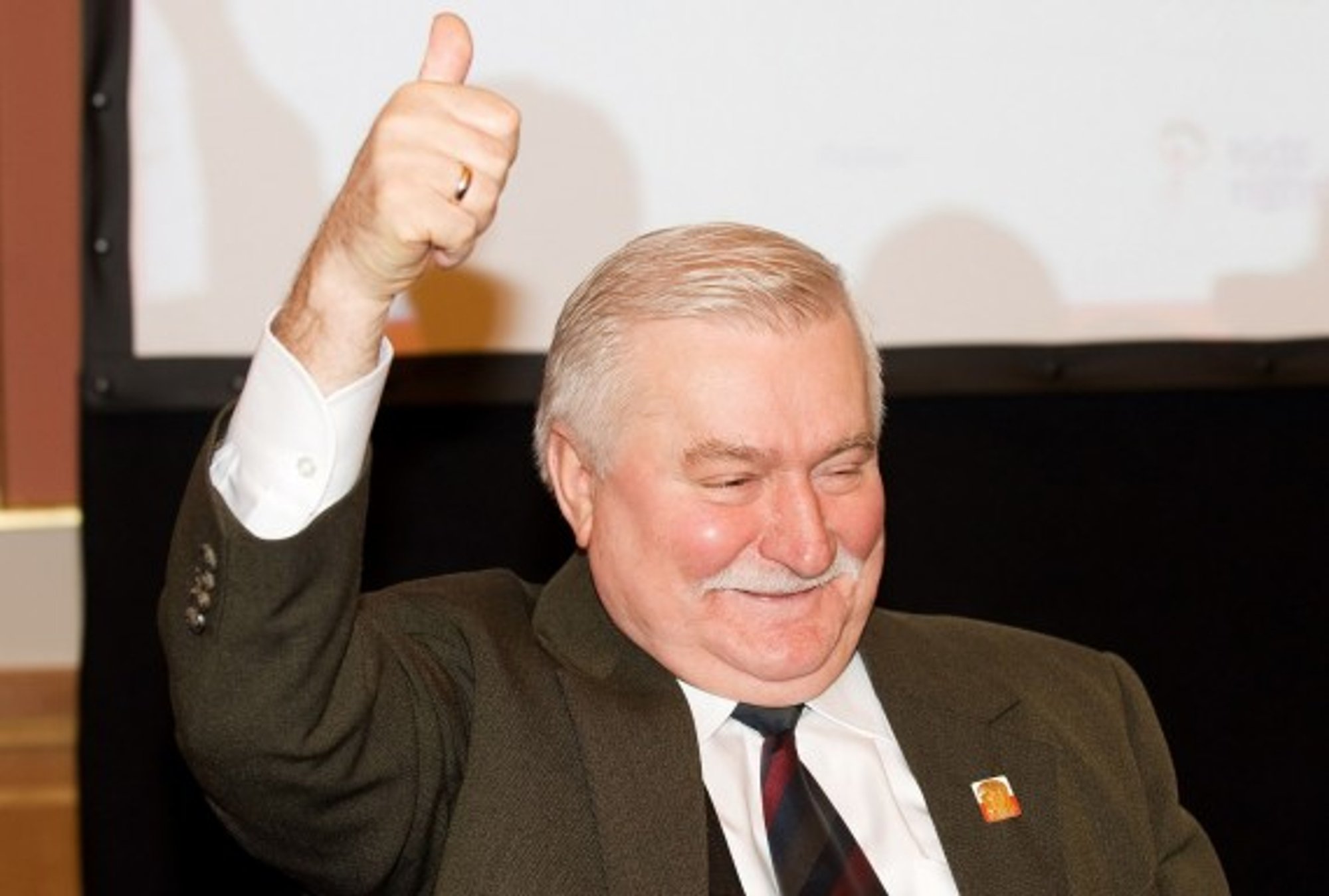 Lenkijos eksprezidentas L.Walesa tapo Gdansko universiteto rektoriaus ...