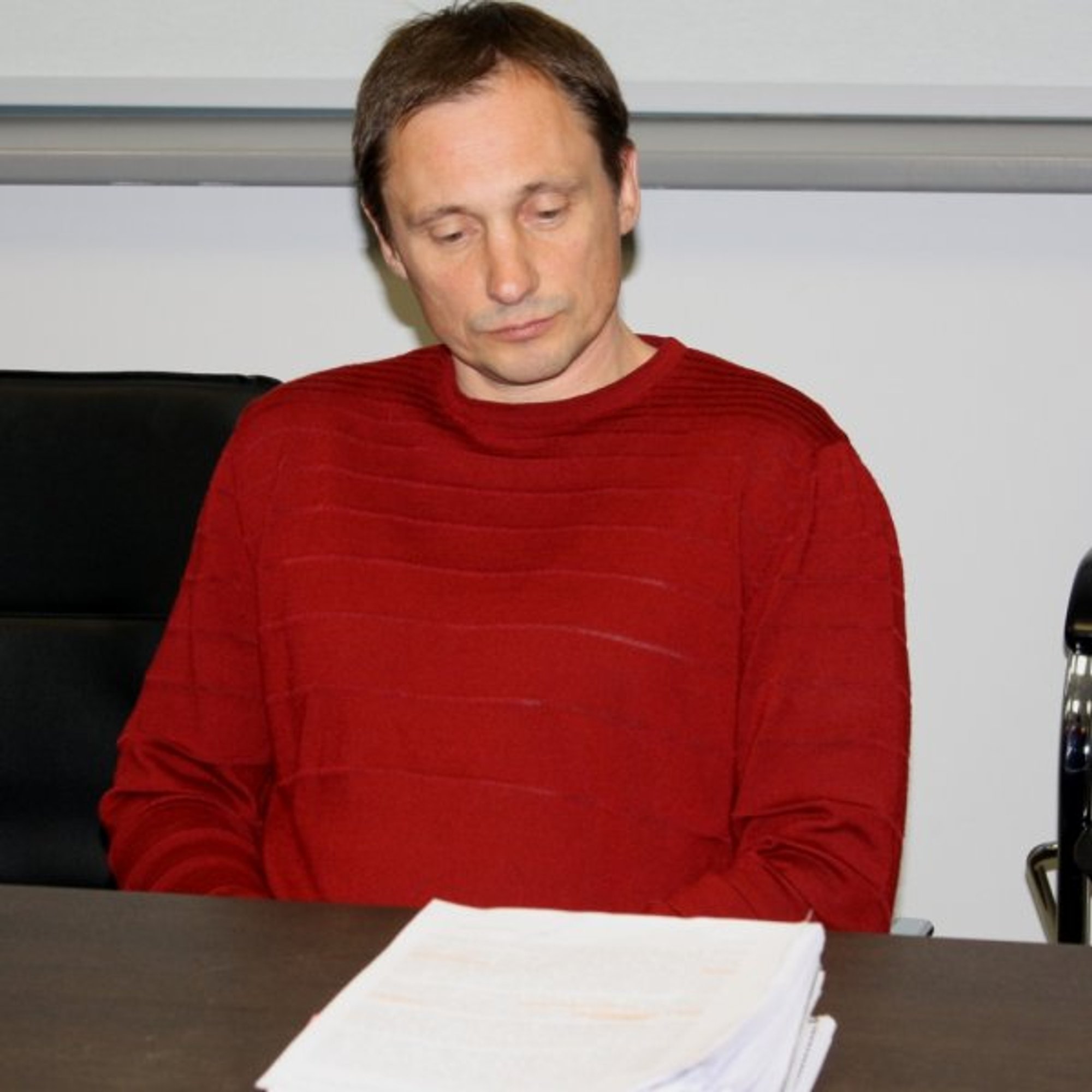 Privilegijuotas kalinys G.Petrikas lieka pataisos namuose - Delfi