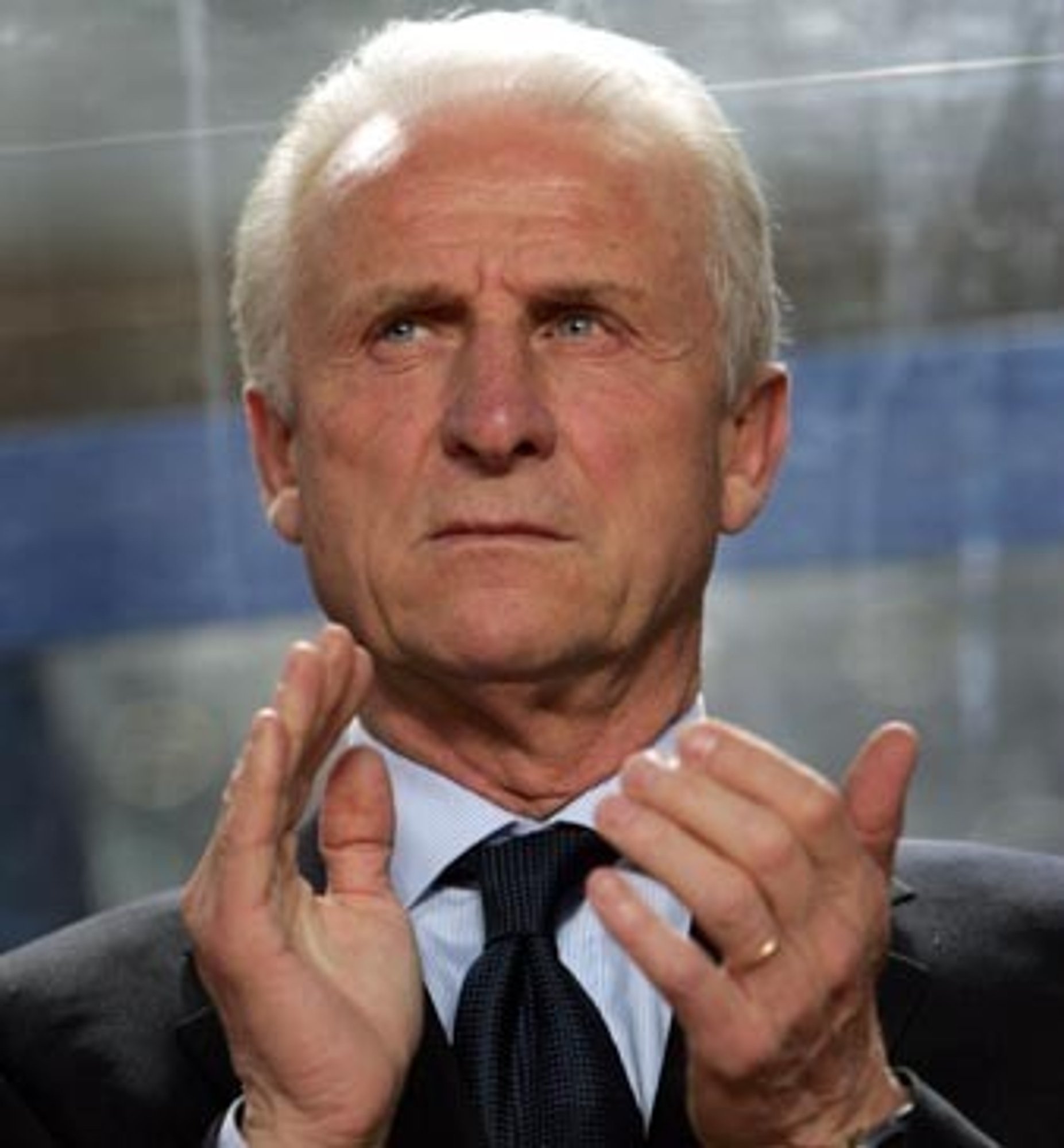 G.Trapattoni ir toliau treniruos Airijos rinktinę - Delfi sportas