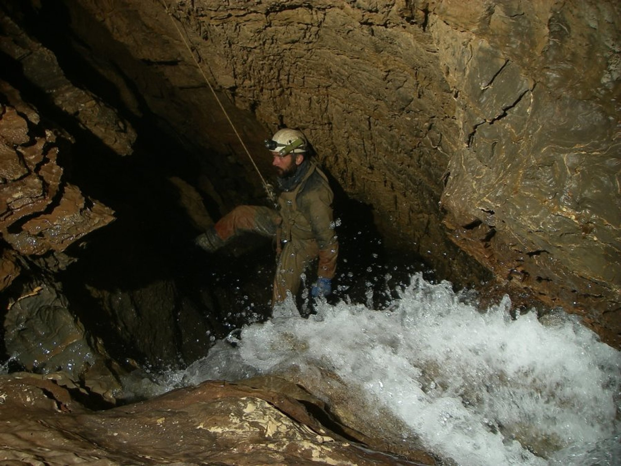 Giliausiame pasaulio urve esančius lietuvius užklupo potvyniai - Delfi ...