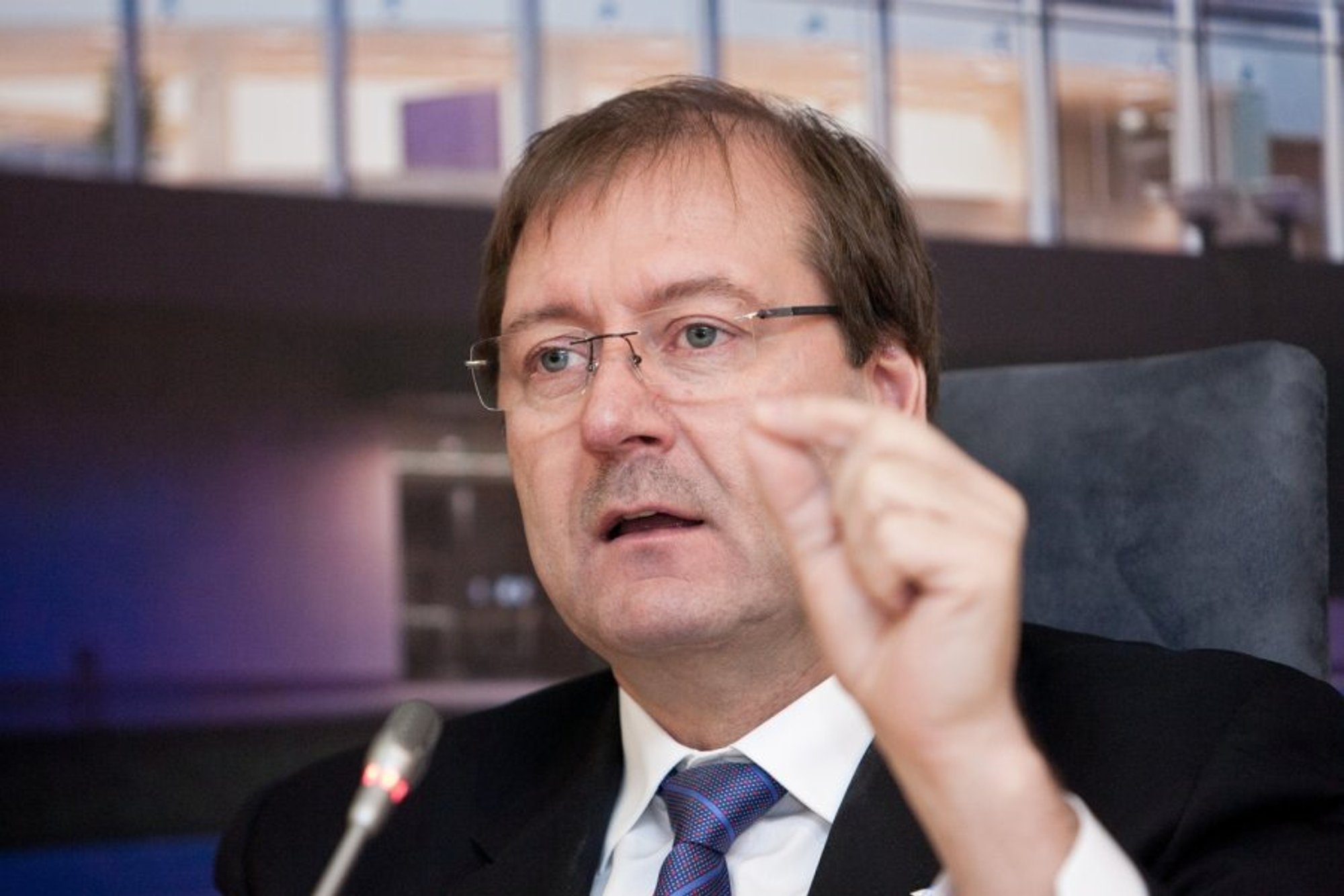 V.Uspaskichas. Lietuvos valdžia atitrūko nuo realaus gyvenimo - Delfi