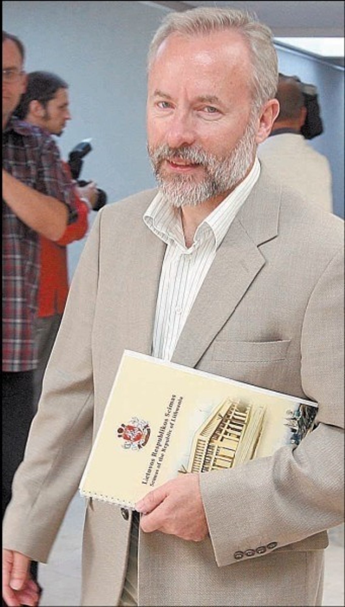 Seimo nariai biudžeto maišą vis tempia į savo pusę - Delfi