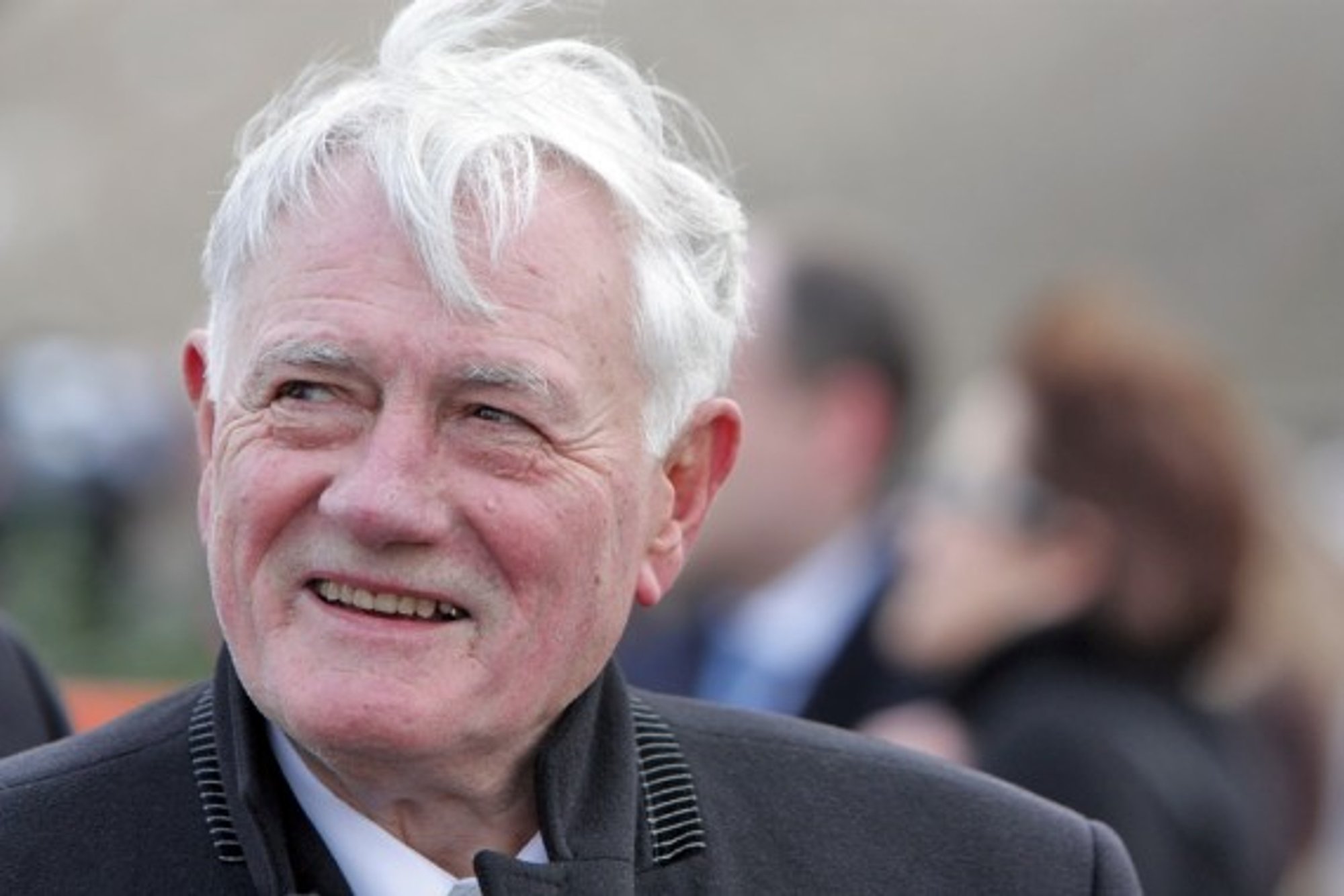 Prezidentas V.Adamkus atsisveikins su draugais - Delfi