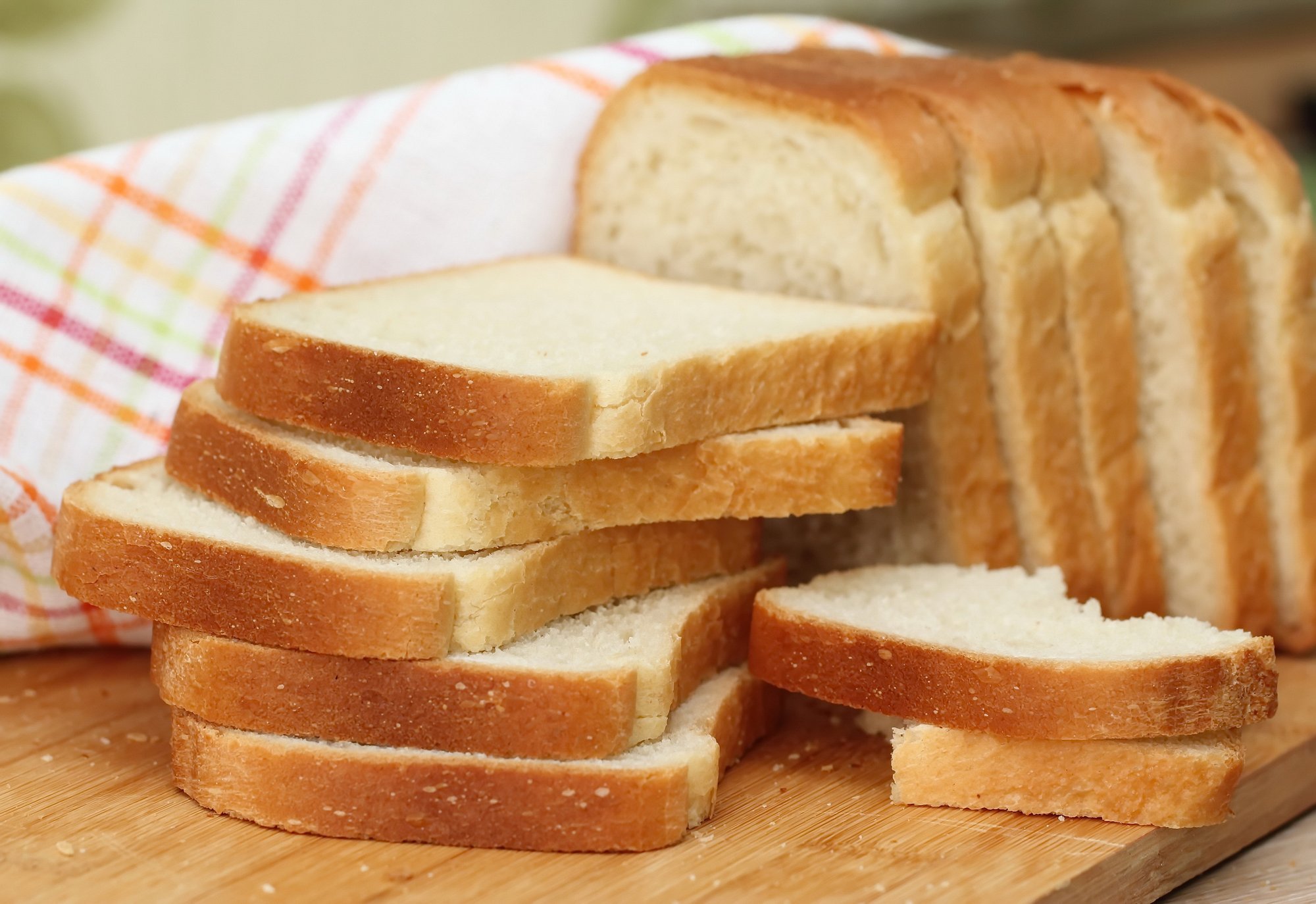 Įpirkti lietuvišką duoną – vis sunkiau: brangimas nesibaigė - Delfi verslas
