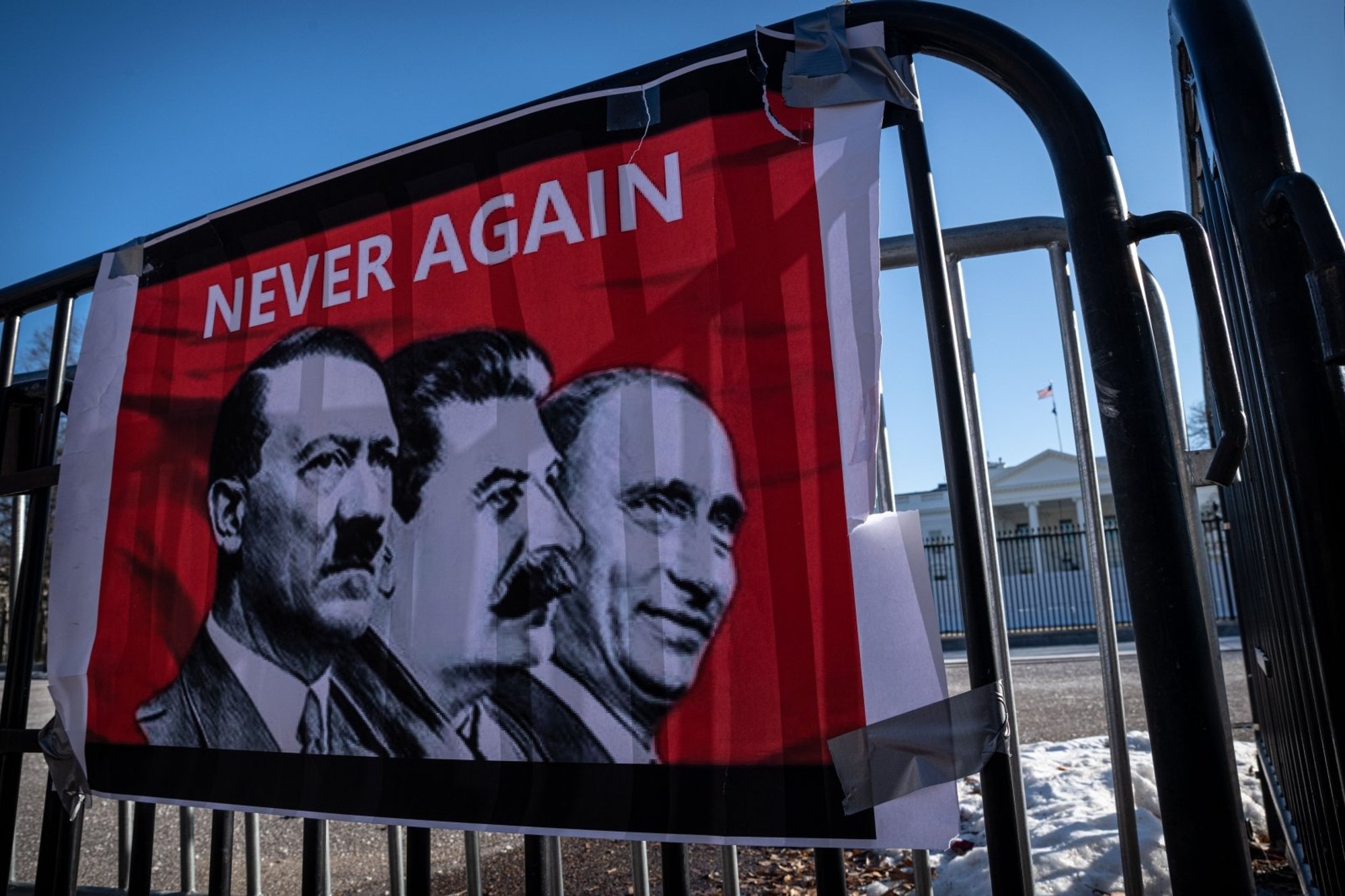 Rusų politikui skirta 15 parų arešto už Hitlerio ir Stalino palyginimą ...